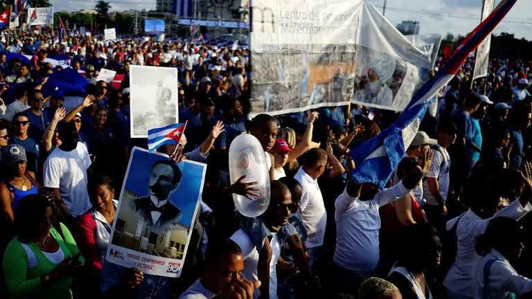 Cuatro formas de usar el condón que solo las conocemos los cubanos