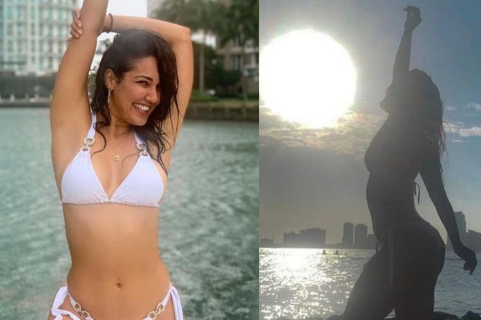 Camila Arteche deslumbra a sus seguidores con un espectacular posado en bikini durante las ...