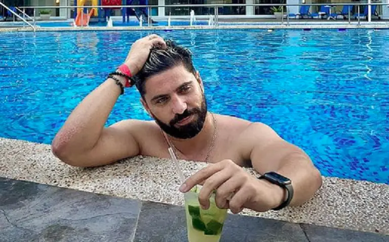 Alejandro Cuervo desata suspiros entre sus fans con sus fotos de ...